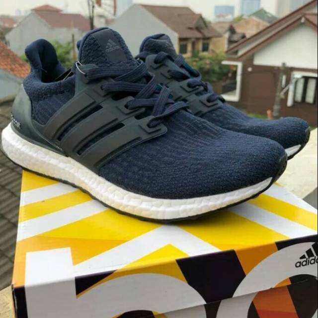 Jual Adidas ultraboost 3.0 Navy blue Perfect kick original | Shopee ...