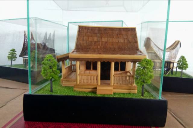 Jual Miniatur Rumah Adat Seri X | Shopee Indonesia