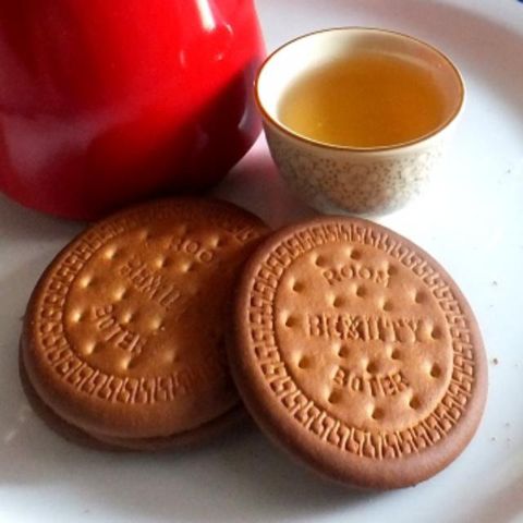 Jual Beauty Roti Marie Roomboter Gosong | Shopee Indonesia