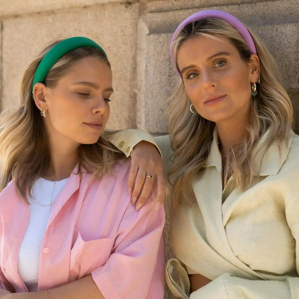 Jual Bando Korea NAKO Spons Besar Fluffy Warna Permen / Headband Fluffy ...