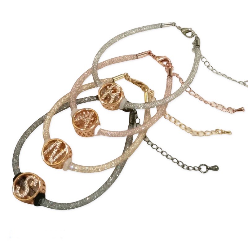 Jual Gelang Tali Kristal Gliter Swarosky Liontin Huruf Bulat | Shopee ...