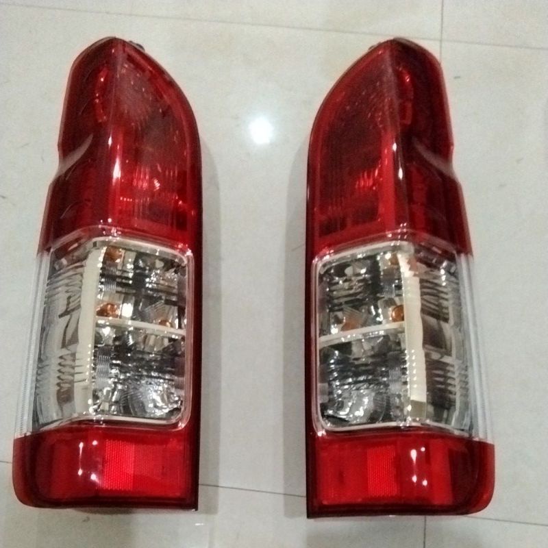 Jual STOP LAMP TOYOTA HIACE - 12 VOLT (L & R) | Shopee Indonesia