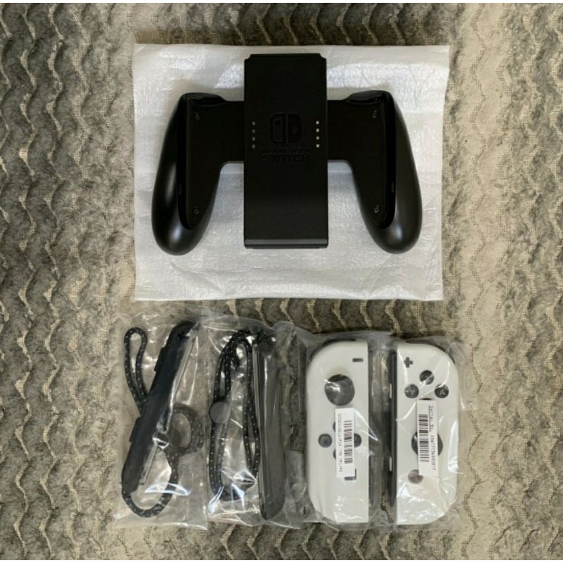 Jual Joycon + Strap + Grip Nintendo Switch OLED White Edition Original ...