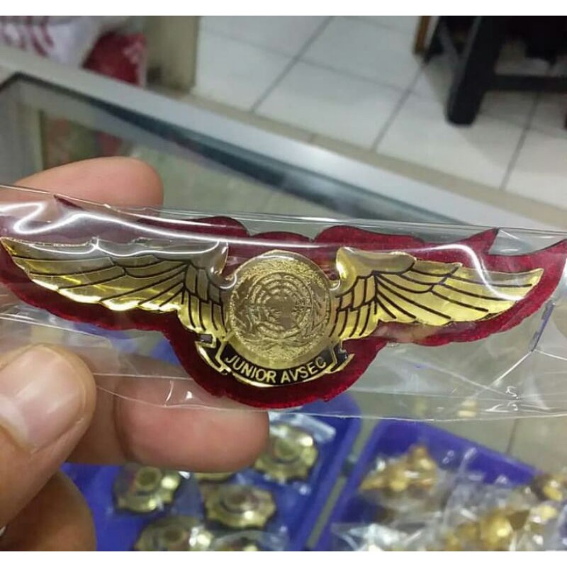 Jual Wing JUNIOR AVSEC mika (magnet) | Shopee Indonesia