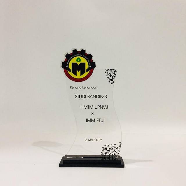 Jual JUAL Trophy futsal,trophy murah,trophy akrilik,piala akrilik,piala ...