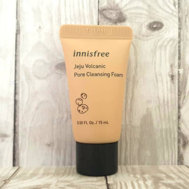 Jual INNISFREE JEJU VOLCANIC PORE CLEANSING FOAM (SAMPLE/TRIAL KIT ...