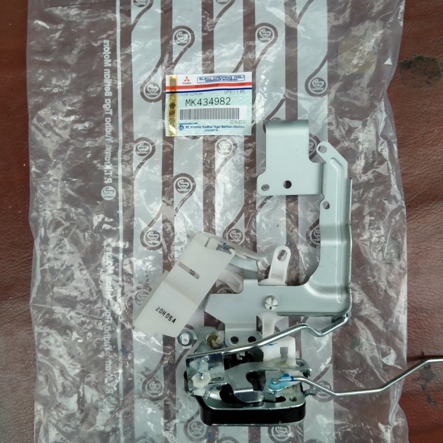 Jual Door lock kunci pintu mitsubishi coltdiesel canter turbo original ...