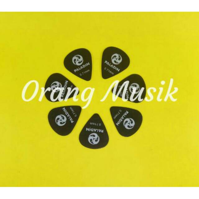 Jual Pick Gitar Black dan Pick Bass Hitam 0.71mm | Shopee Indonesia