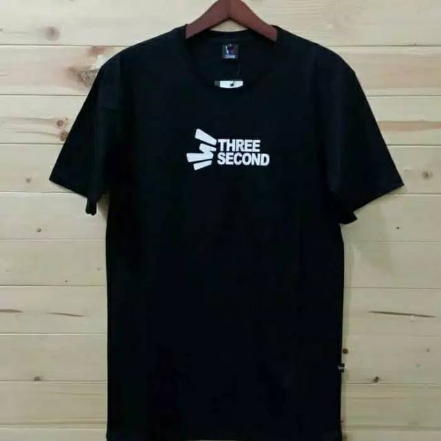 Jual KAOS/THREE SECOND | Shopee Indonesia