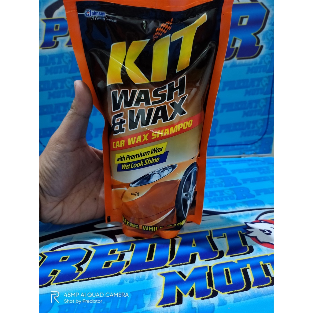 Jual SHAMPOO MOBIL PREMIUM WAX KIT CAR WASH AND WAX MELINDUNGI CAT ...