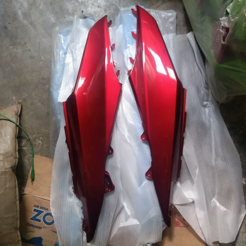 Jual Set Cover Body Samping Tutup Rangka kanan kiri Honda Beat fi Merah ...