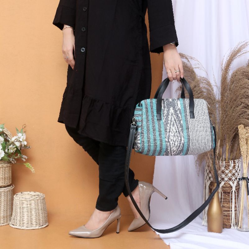 Jual Tas Tenun Etnik Wanita Souvenir Premium | Shopee Indonesia