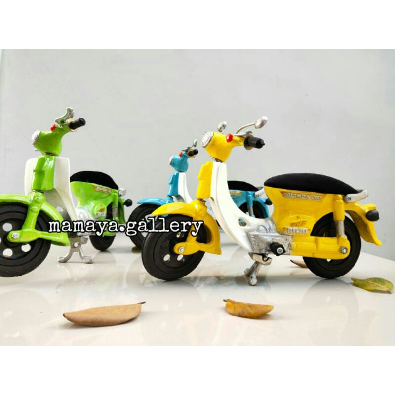 Jual Miniatur Motor Honda 70 Deluxe / Miniatur Motor Pitung | Shopee ...