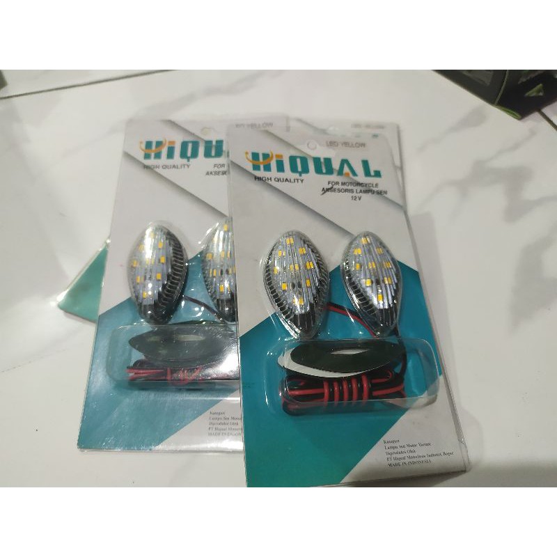 Jual Lampu Sen Tempel LED Universal Lampu Sen LED Model Tempel | Shopee Indonesia