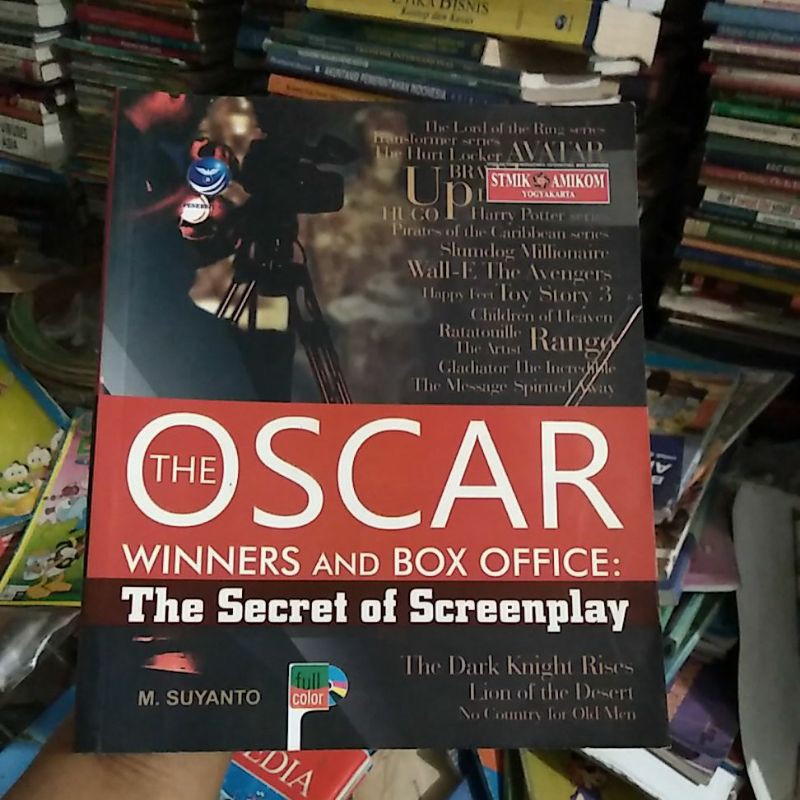 Jual Buku The Oscar Winners And Box Office The Secret Of Screenplay M ...