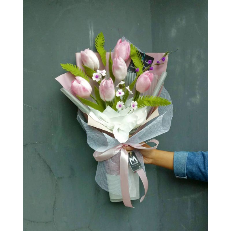 Jual Buket Bunga Wisuda / Buket Bunga Flanel / Buket Bunga Tulip ...