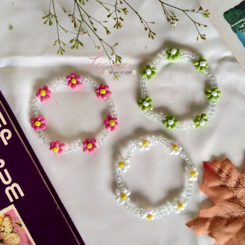 Jual Gelang Daisy Bunga Warna Warni Handmade Brachelet | Shopee Indonesia