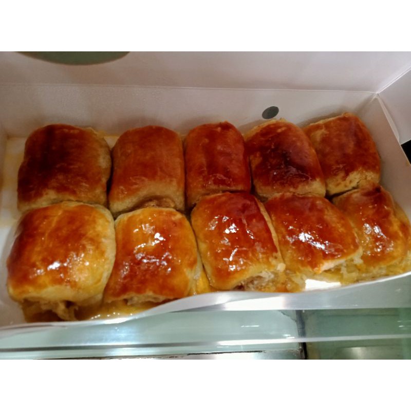 Jual VITASARI Pisang Bolen Keju I Molen Pisang Vitasari Bakery Bandung ...