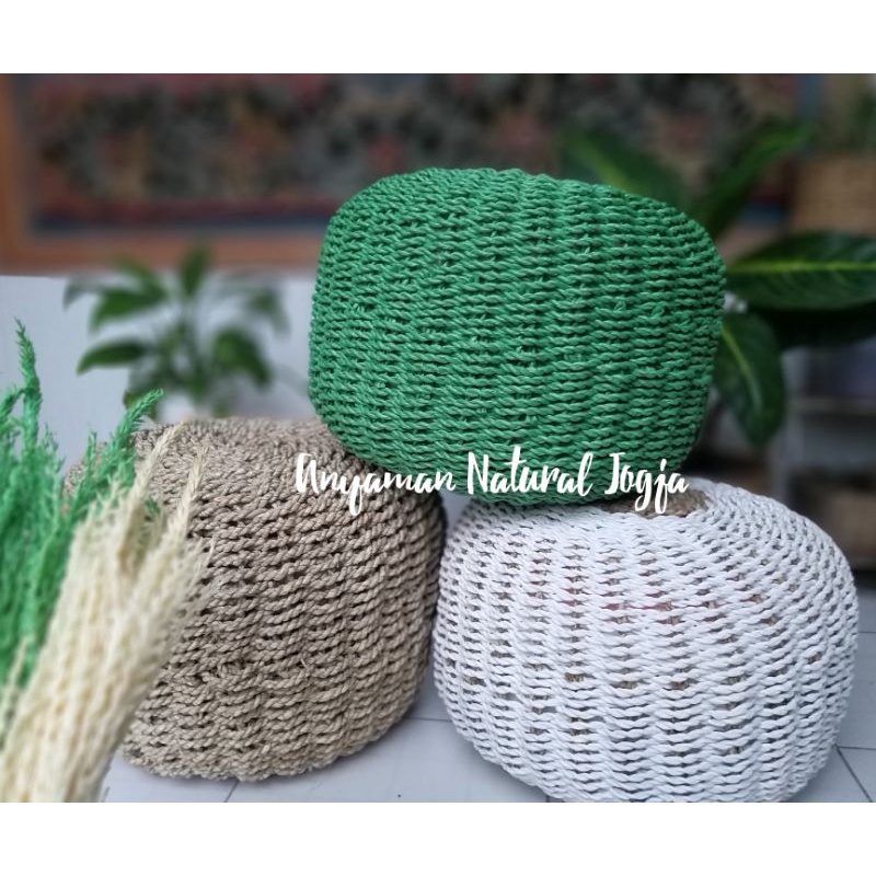 Jual Bantal Bulat anyaman / poufe seagrass / bean bag seagrass / floor ...