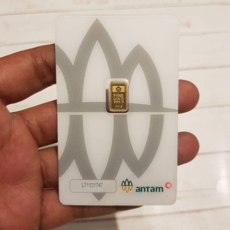 Jual LM Logam Mulia Emas Antam 0,5 / 0.5 - 1 gr gram Certieye 2023 Redmark Certicard | Shopee ...