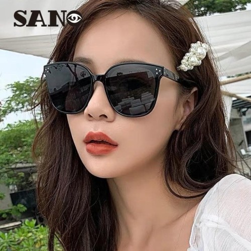 Jual LOLA KACAMATA HITAM KOREA JENNIE | Kacamata Hitam Korea Viral | acamata Wanita Pria Optik ...