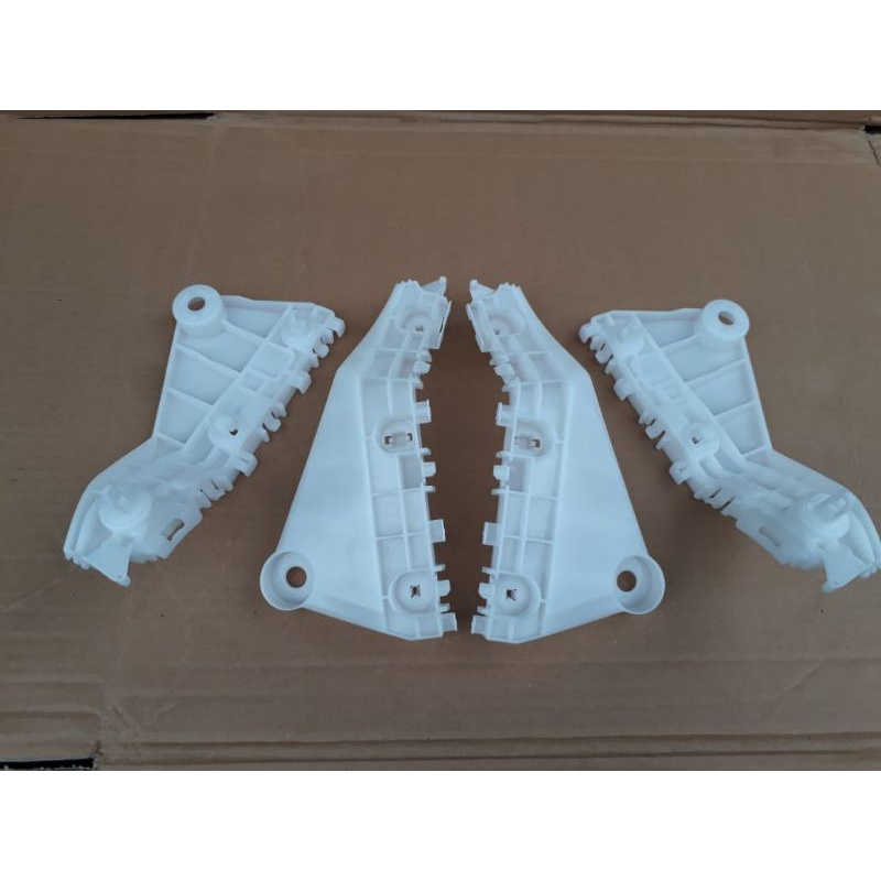 Jual bracket bumper depan Expander kiri LH dudukan bumper Expander ...