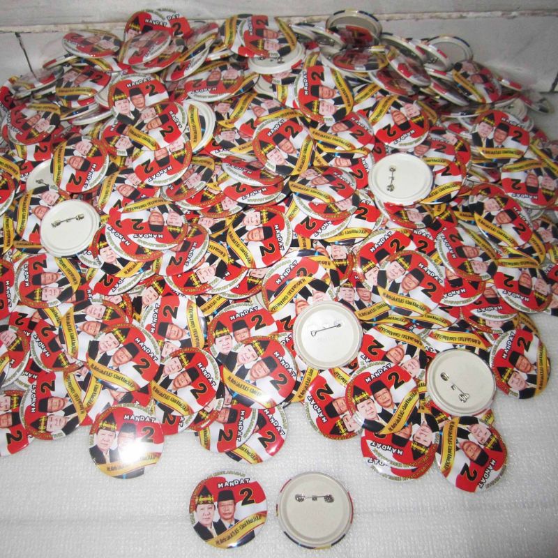 Jual (TANPA P.O) PIN CUSTOM 44 PENITI 4,4cm 44mm Pin Custom Pin ...