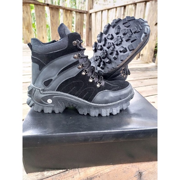 Jual SEPATU SAFETY TACTICAL RAFALE | Shopee Indonesia