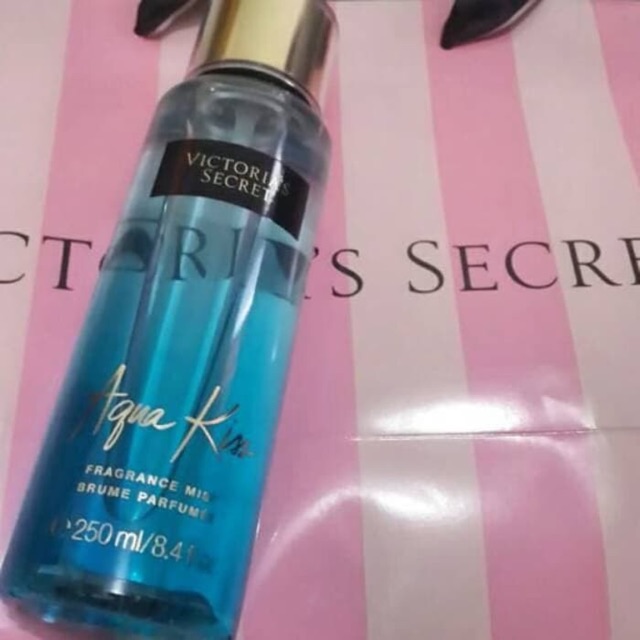 Jual Victoria's Secret aqua kiss body mist 250ml | Shopee Indonesia