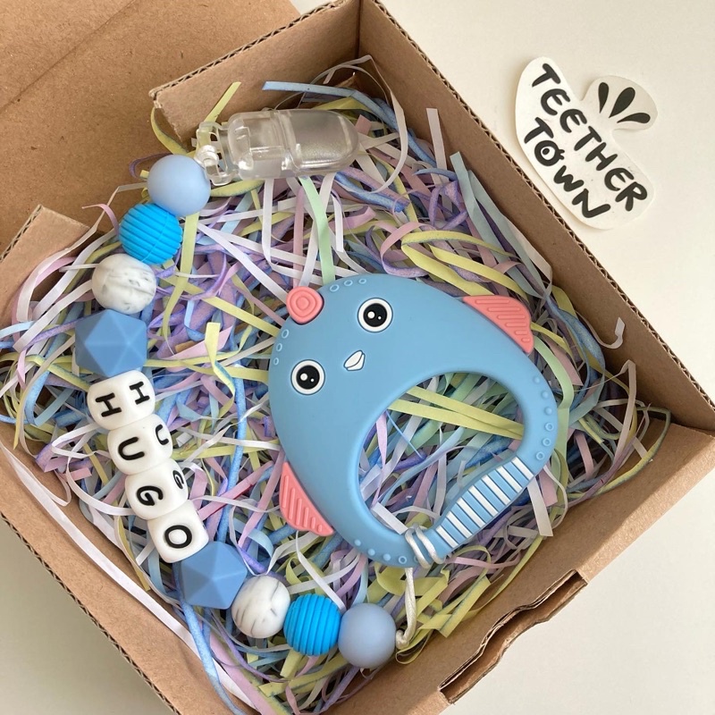 Jual TEETHER CLIP CUSTOM NAMA BAYI - Chicks (blue) | Shopee Indonesia