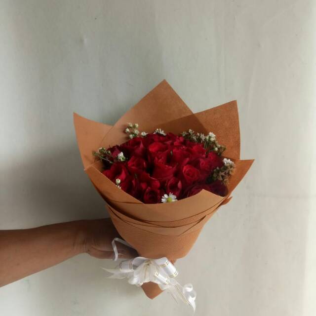 Jual Bucket Bunga Mawar | Bucket Bunga Wisuda | Hadiah Ulang Tahun ...