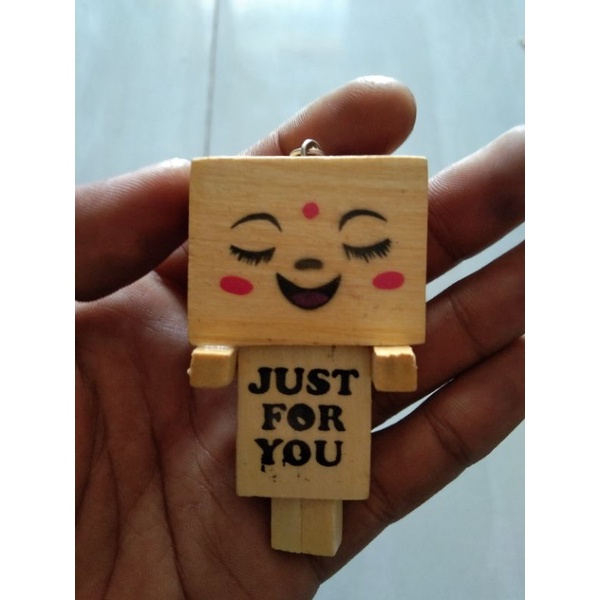 Jual gantungan kunci DANBO dari kayu | Shopee Indonesia