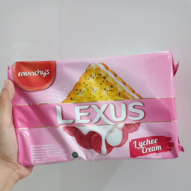 Jual Lexus krekers sandwich Biskuit Lexus Coklat Vanila Lemon 190 gr ...