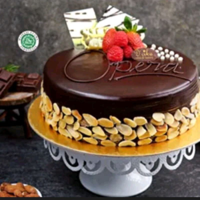 Jual Belgian Chocolate / Red Velvet, Black Forest/ Opera/ Double Coklat ...