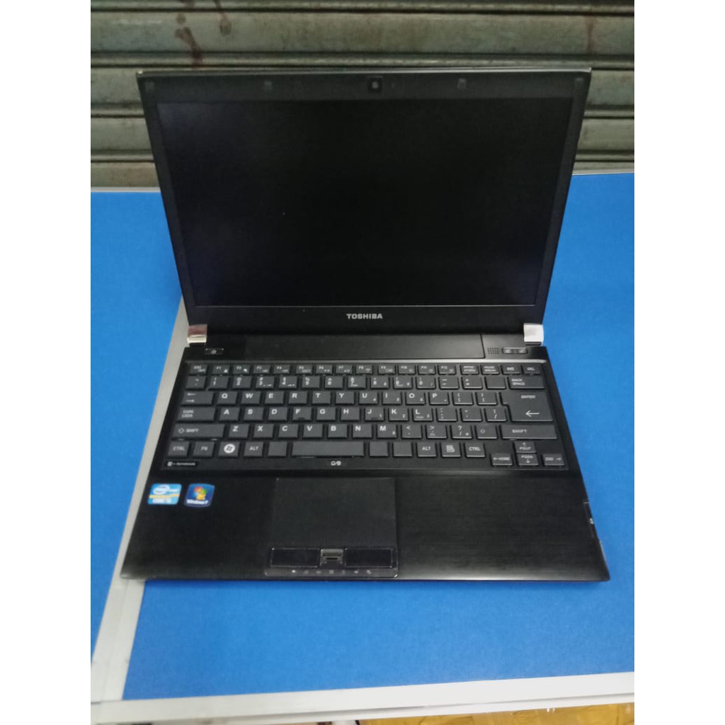 Jual Toshiba R830 R731.. core i7 gen 2. HDD 320 camera wifi slim mulus ...