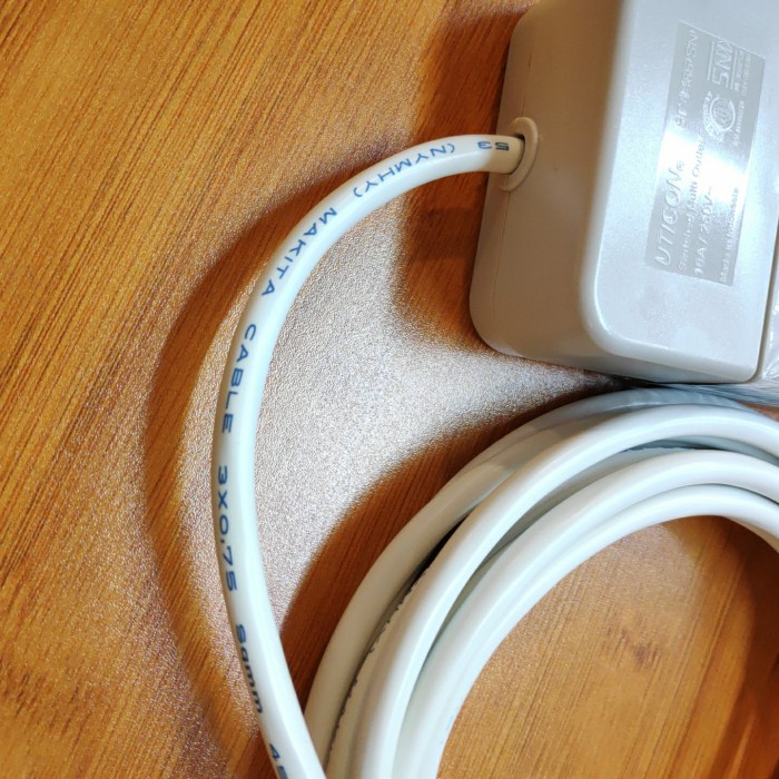 Jual Kabel Listrik Extention 5 Meter SNI BROCO Makita 3x0.75 PUTIH ...