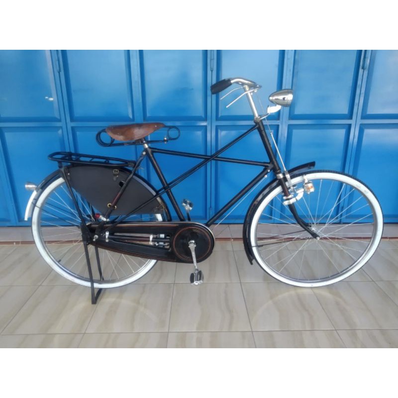 Jual SEPEDA ONTHEL - SEPEDA ONTHEL MERK BSA - ONTHEL MODEL FRAME SILANG ...