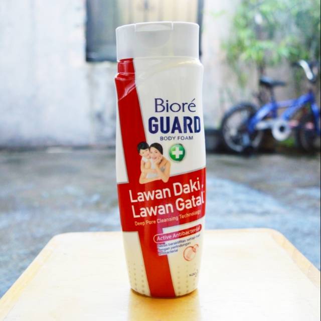 Jual Biore GUARD Body Foam Active Antibacterial 250ml | Shopee Indonesia
