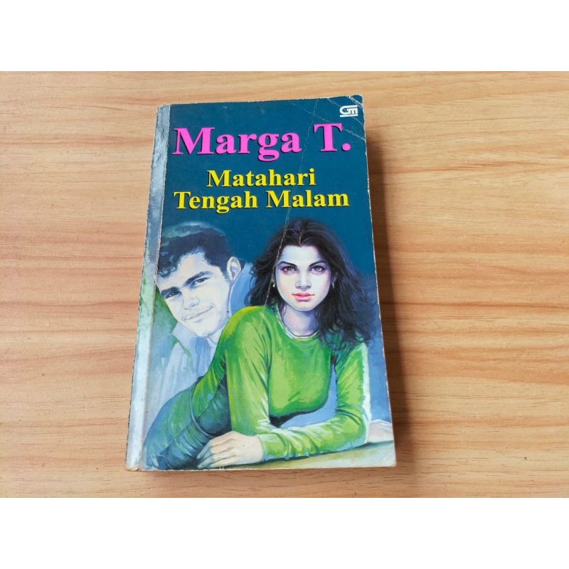 Jual Novel Matahari Tengah Malam, karya Marga T | Shopee Indonesia