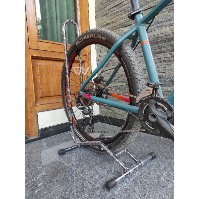 Jual Paddock Sepeda Model L Mtb Seli Roadbike - Standar sepeda Mtb Seli ...