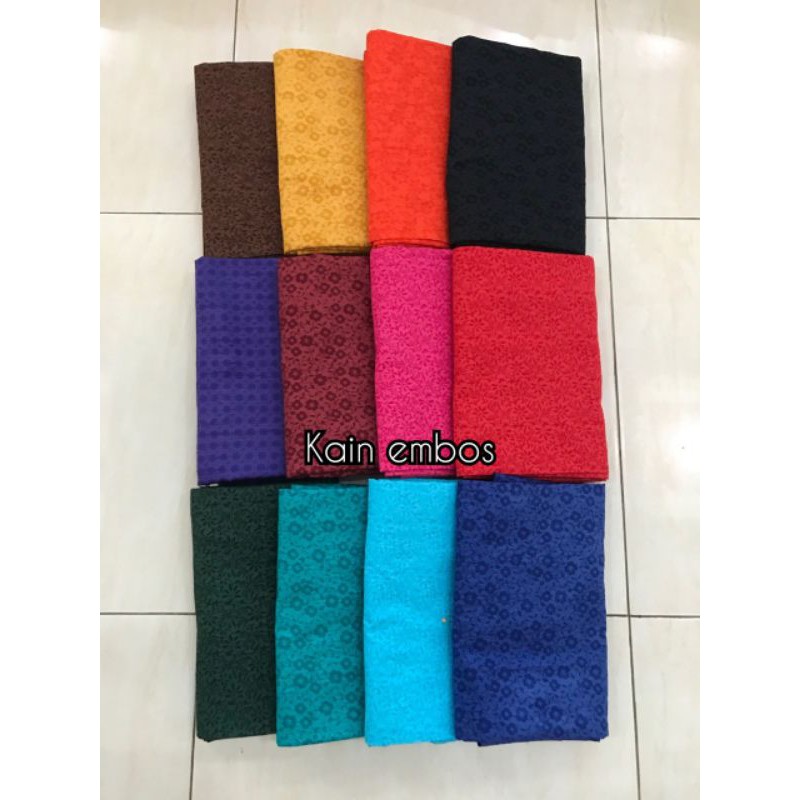 Jual KAIN BATIK SENO BUNGA HITAM SET EMBOS MERAH | Shopee Indonesia