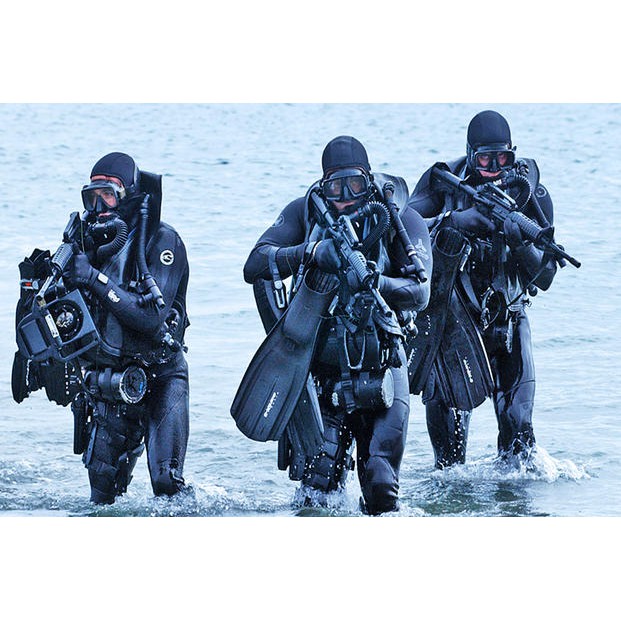 Jual Model Kit Dragon 1/35 - US Navy SEALs III - Elite Forces | Shopee ...