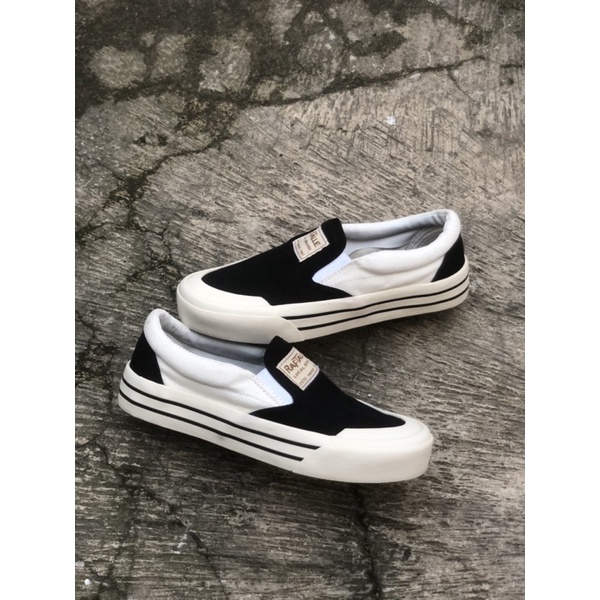 Jual SEPATU SLIP ON RAFTALLE LX | Shopee Indonesia