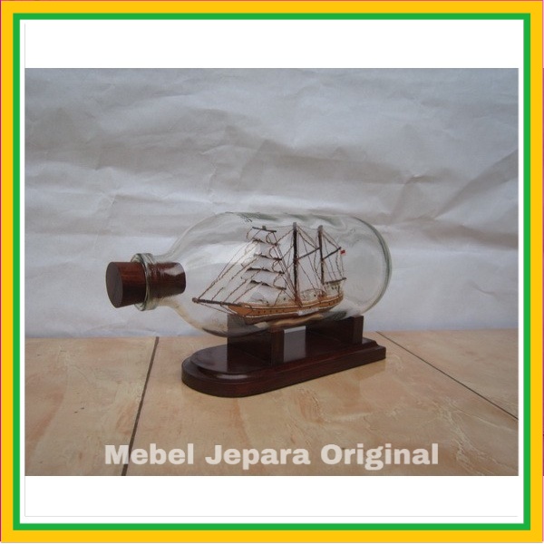 Jual Miniatur Kapal Dewaruci Dalam Botol INPUS 500 ml Souvenir UNIK ...