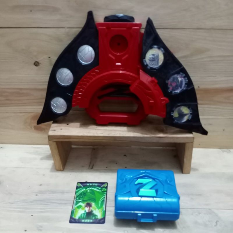 Jual ULTRAMAN Z DX RISER DARK RISER KAIJU MEDAL BOOTLEG | Shopee Indonesia