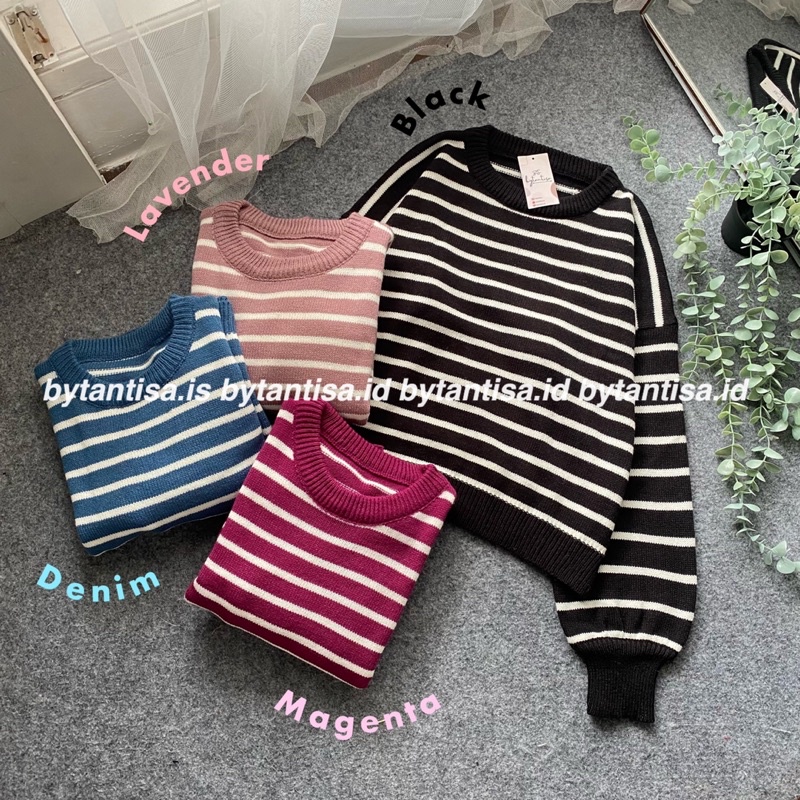 Jual SWEATER RAJUT OVERSIZE CROP MOTIF GARIS JOLY | Shopee Indonesia