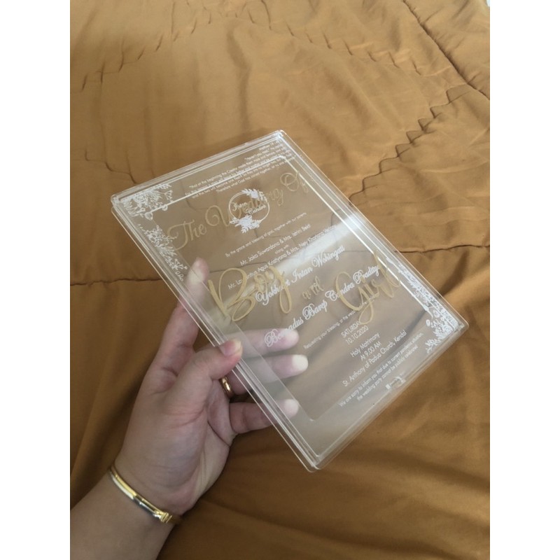 Jual Undangan akrilik / kartu undangan akrilik / cover box akrilik ...