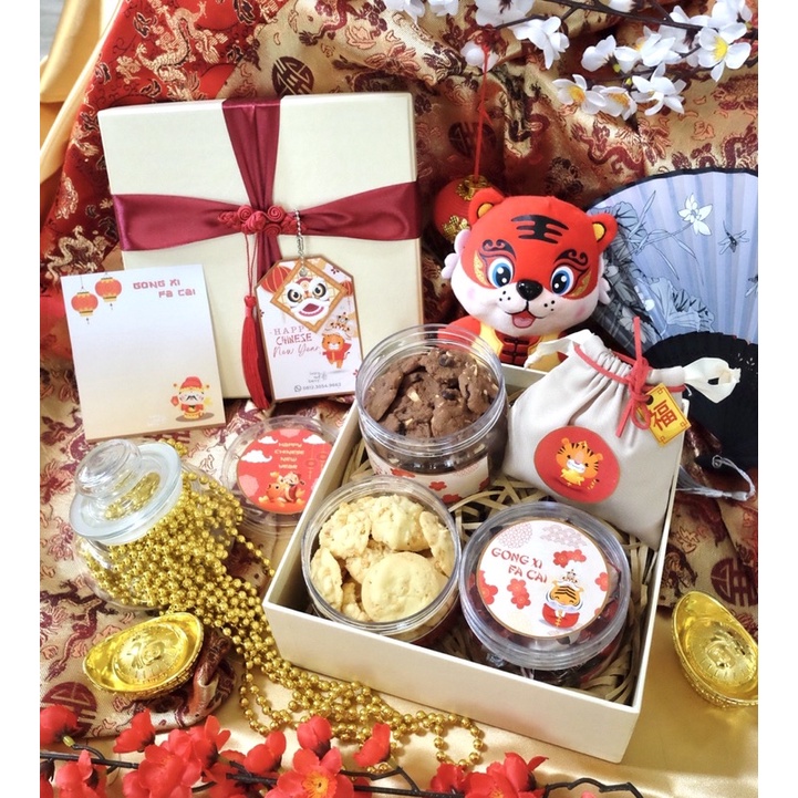 Jual Hampers Imlek/ CNY Hampers/ Parcel Imlek/ Kue kering Imlek Chinese New Year - Shanghai ...