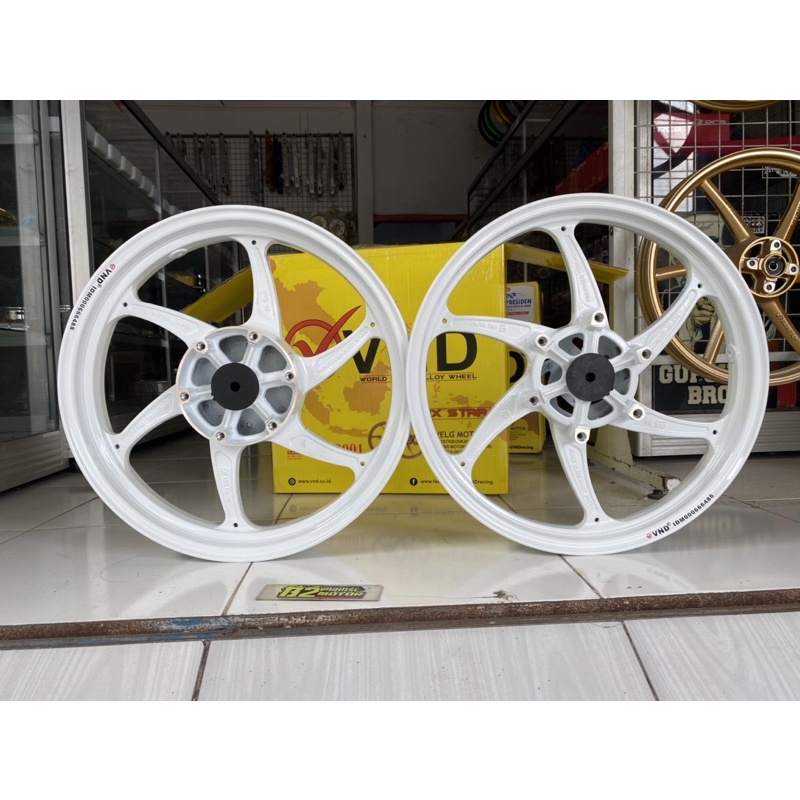Jual VELG VND SIX STAR NINJA RR NINJA R VELG NINJA RR SIZE 2.15/3.00-17 ...