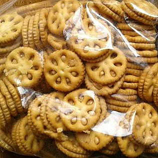 Jual 250gr Biskut Kacang Lebaran Biskuit Selai Kacang Cemilan Snack ...